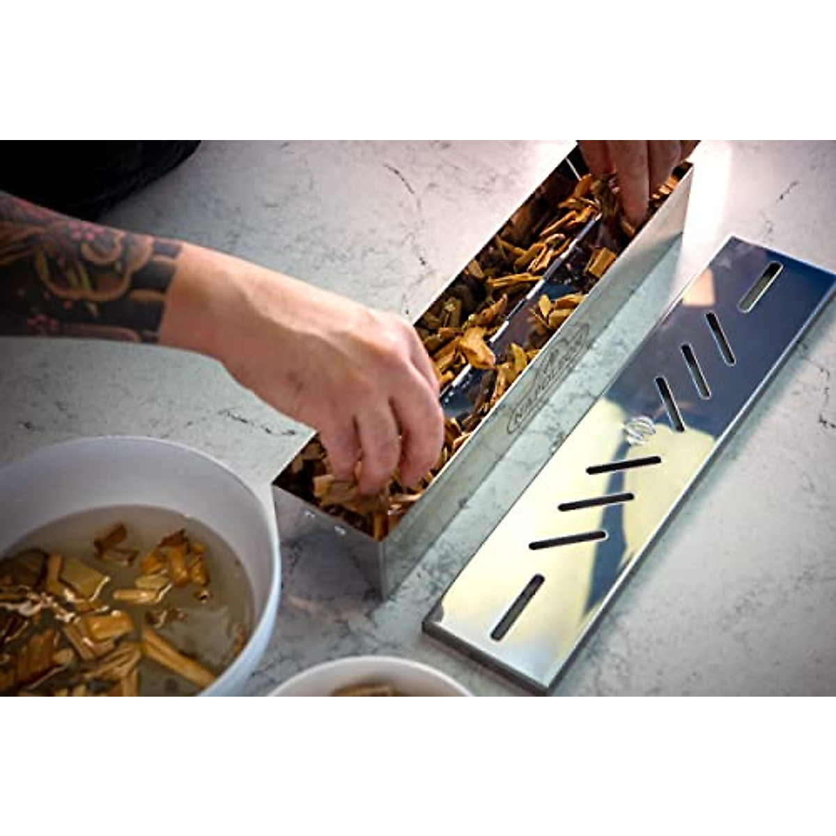 Napoleon 67002 Maple Wood Chips, 2-Pound Bag