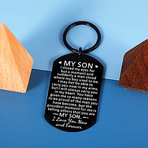 Inspirational Keychain Gift for Son Him from Mom Dad To My Son Back To School First Day of School Graduation Birthday Gifts Christmas Valentines Gift for Teen Boy Adult Son Stepson from Mother Father