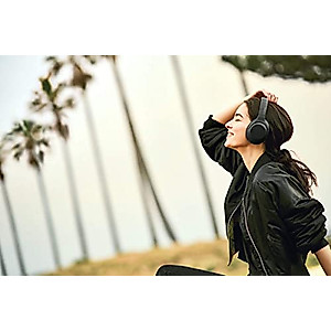 Sony WH-XB900N Wireless Noise Canceling Over-the-Ear Headphones - Black.WHTBOX (Renewed)
