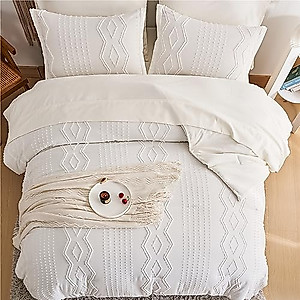 sponwilar Queen Comforter Set 7 Pieces Boho Bed in a Bag, Geometric Textured Tufted Bed Set, Soft Microfiber Lightweight Bedding Set for All Season(Cream, Queen)