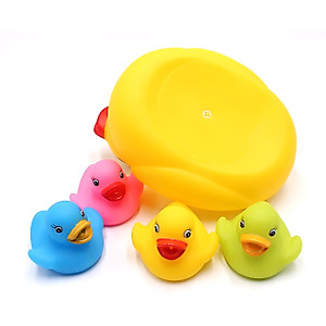 DOPHYRANIX Floating Rubber Duckies Bath Play 5 Pieces Set - Includes 1 Jumbo Mama Ducky and 4 Baby Ducks - Fun Water Tub Playing Kits(4 Colors)