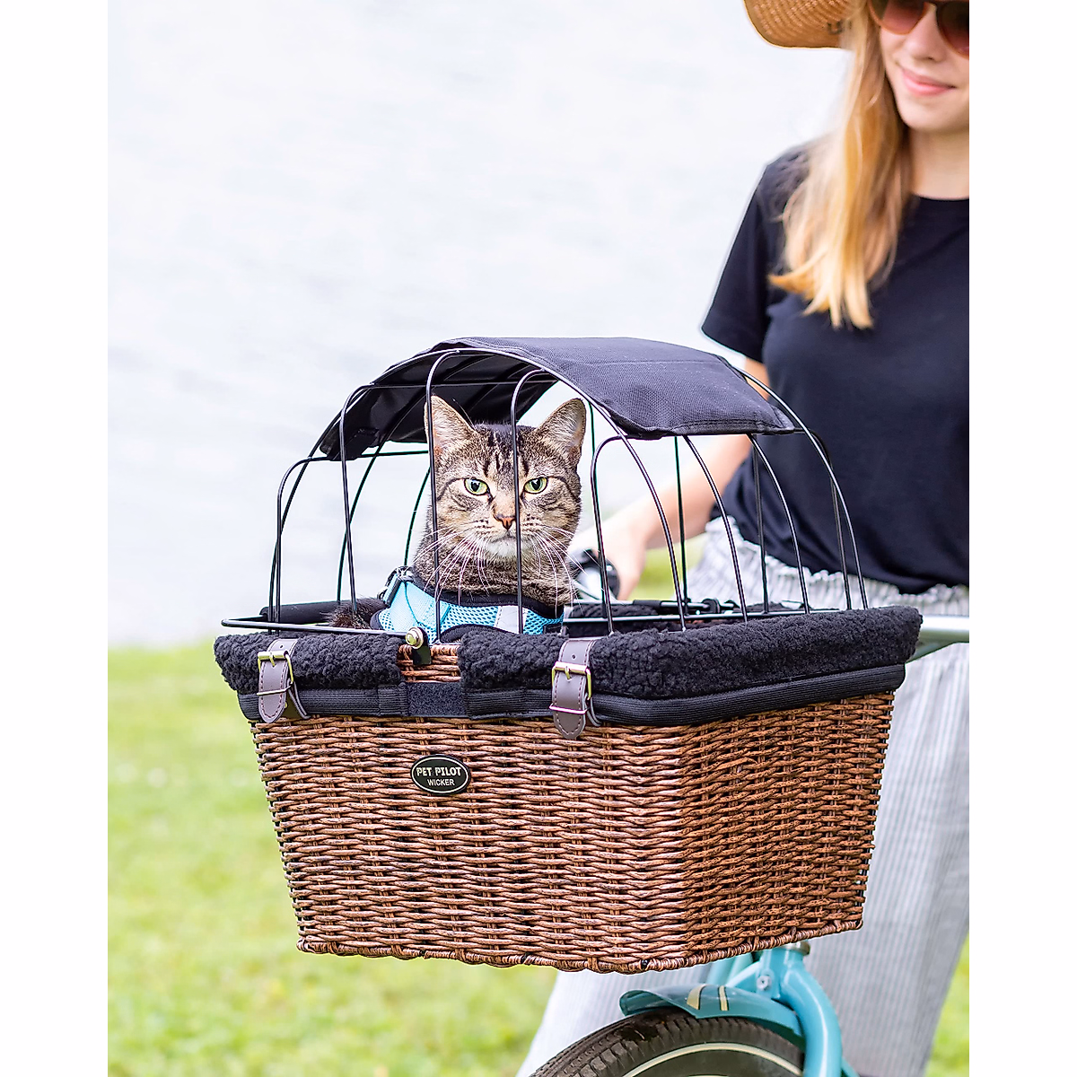 Travelin K9 Pet-Pilot MAX Wicker Bike Basket for Dogs/Cats - Includes Wire Cage Top w/Sun Shade + Plush Removable Padded Liner