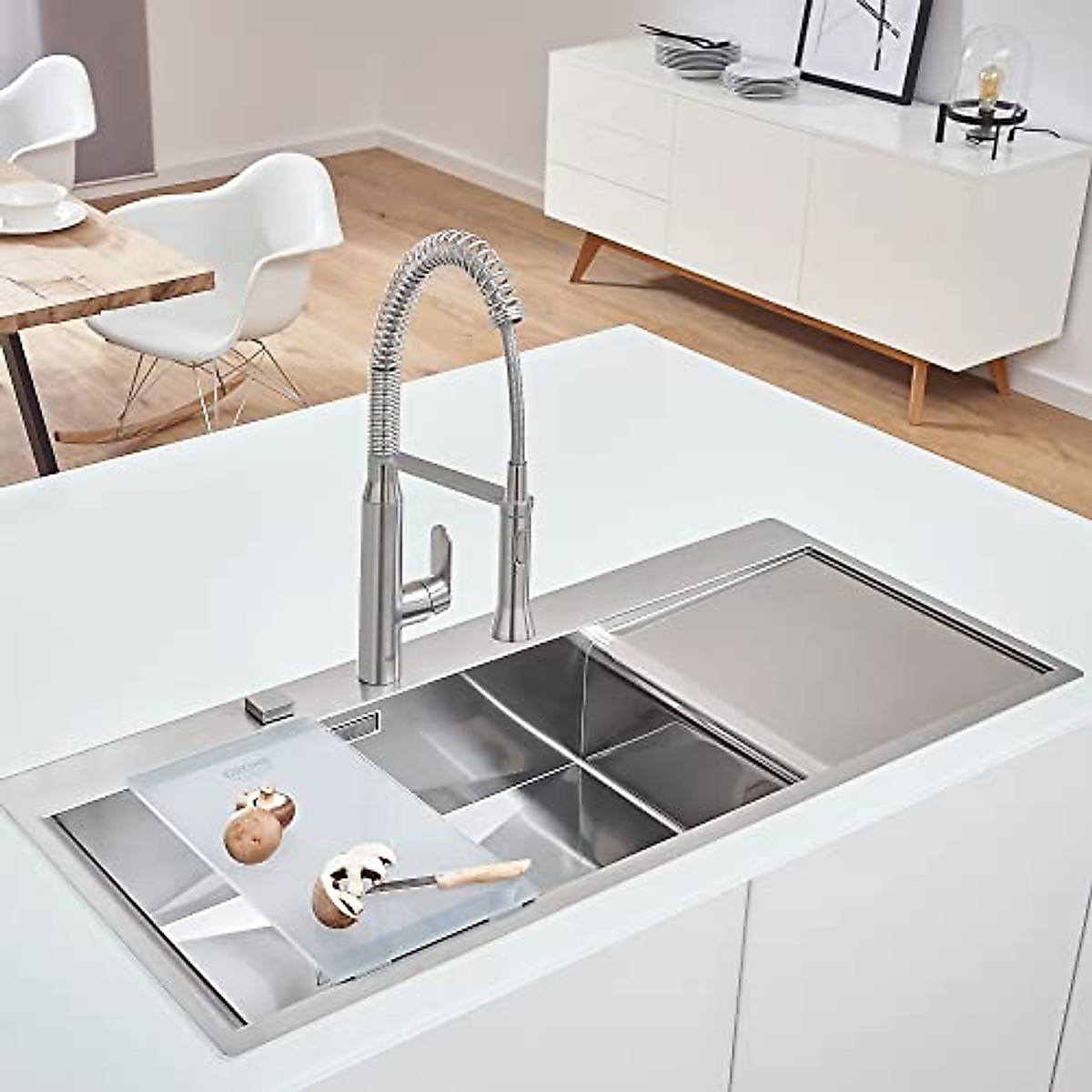 Grohe K7 Medium Semi-Pro Single-Handle Standard Kitchen Faucet
