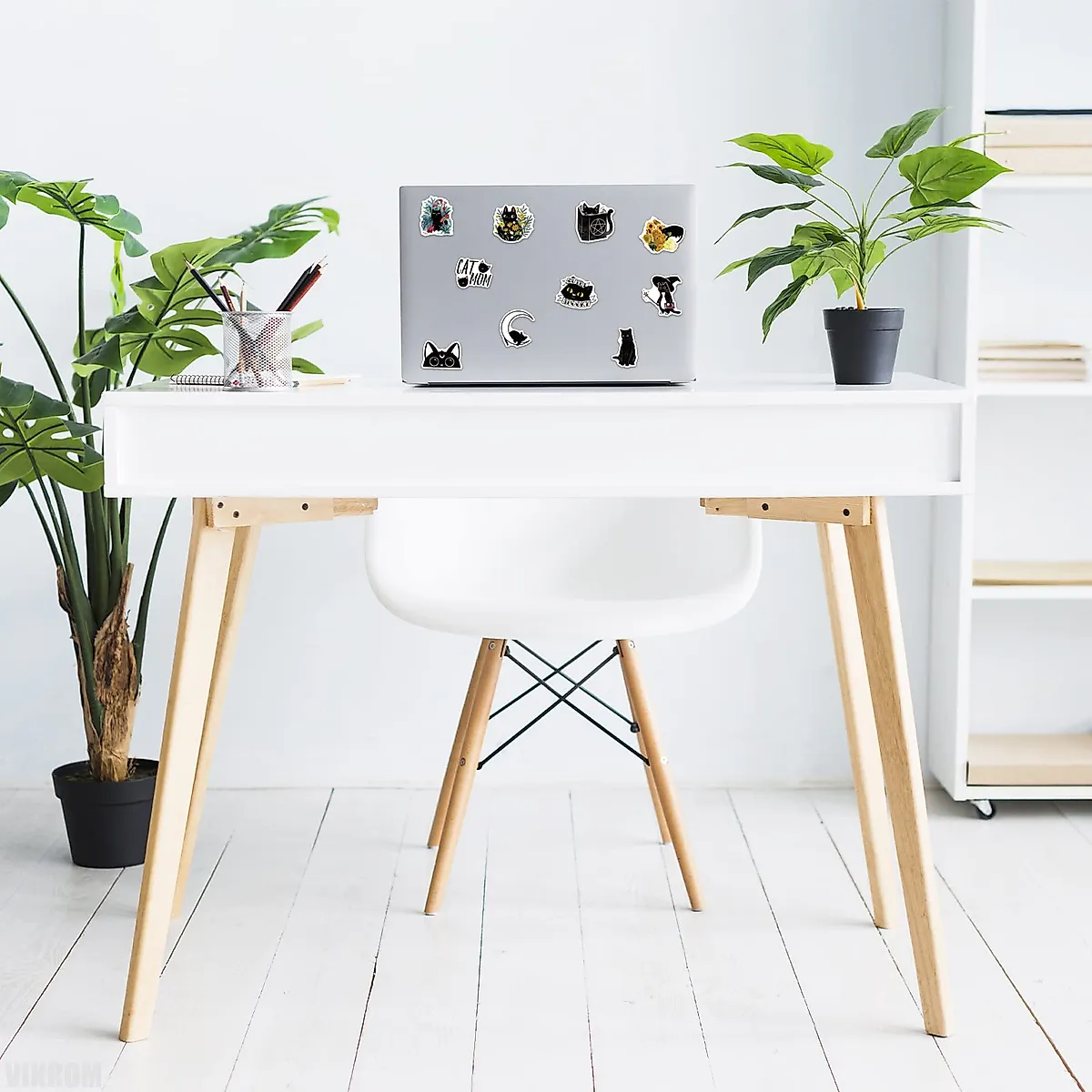 100pcs Waterproof Laptop Stickers Black Cute Cat Stickers for Water Bottles Kawaii Black and White Sticker Pack - Black Skateboard Sticker Computer Laptop Guitar Hydro Flask Phone