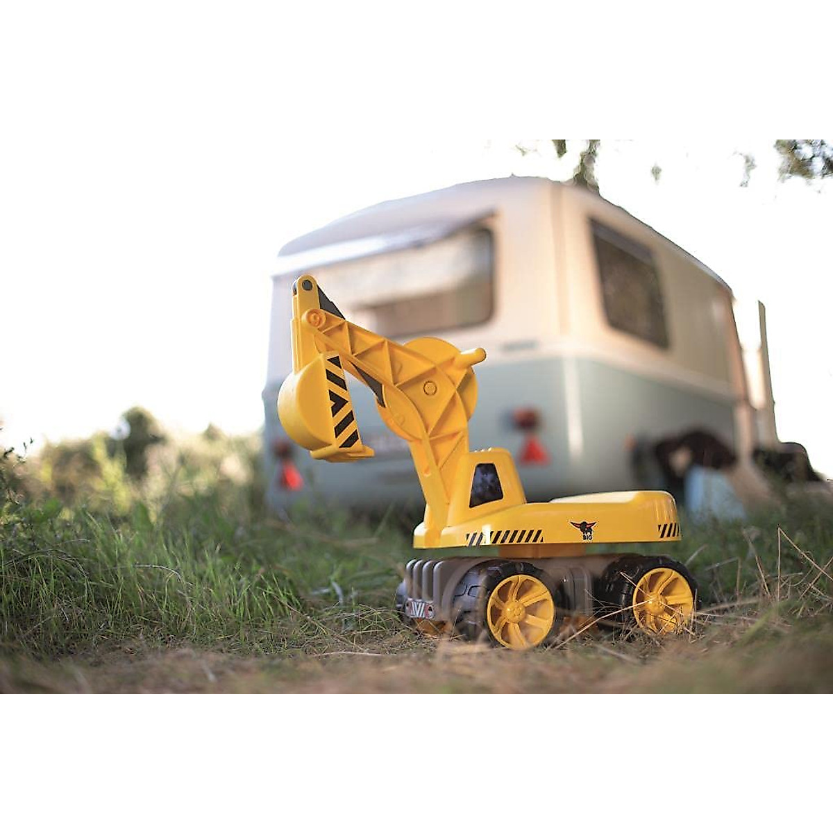 BIG Power Worker Maxi Digger Excavator Vehicle , Yellow