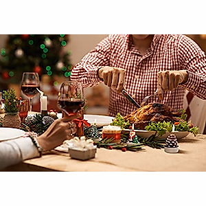 THE TWIDDLERS 15 Mini Christmas Unscented Tea Light Candles in 5 Assorted Designs (Xmas Tree, Santa, Snowman, Pinecone, Festive Home) 2.5 Hours Ideal for Home Decor, Dinner Tablle, Parties