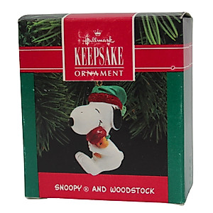 Hallmark Keepsake Ornament Snoopy and Woodstock 1990