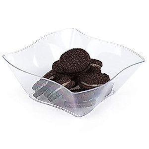 Lawei 100 pack 5 oz Mini Dessert Cups with Spoons - Mini Dessert Plates Disposable Bowls for Chocolate Desserts, Appetizers, Dessert Samplers, Dessert Shot Glasses & More