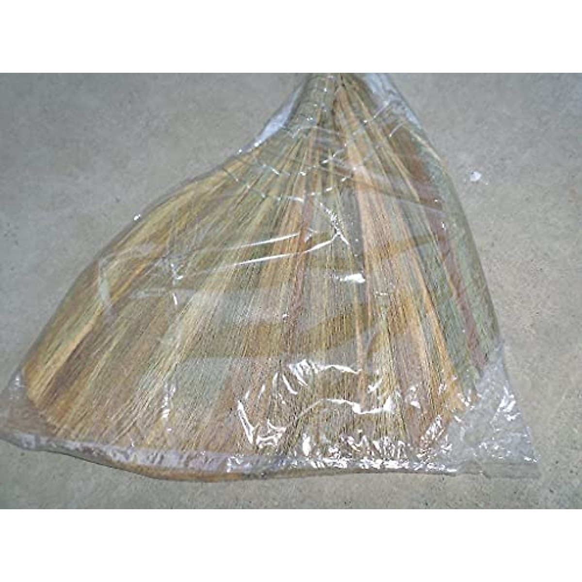 Vietnamese Original Soft Fan Straw Broom with Straw Handle (chổi lúa) 40 inch and a Plastic Handle Broom, 2 Broom