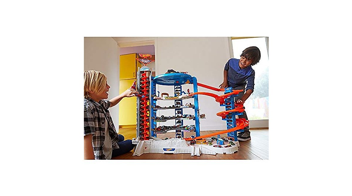 Hot Wheels Super Ultimate Garage - Largest Playset with 140+ Cars