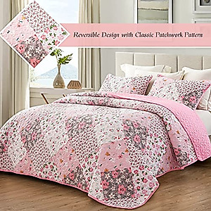 Whale Flotilla 3-Piece Printed Queen Size Quilt Bedding Set with 2 Pillow Shams Lightweight Reversible Bedspreads Coverlet Set for All Season, Pink