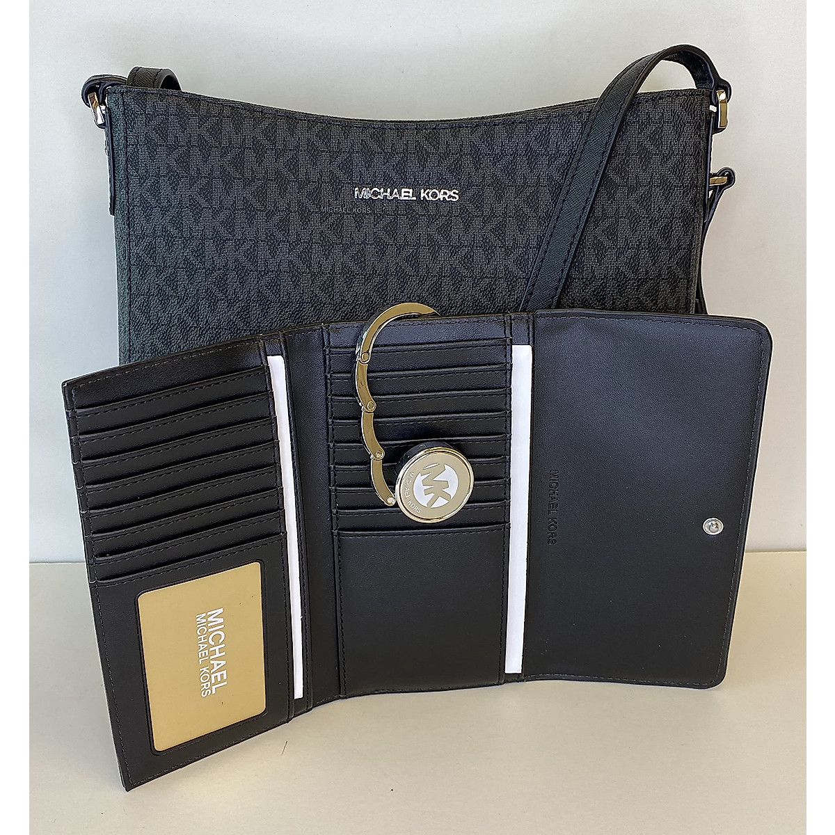 Michael Kors MICHAEL Michael Kors Jet Set Travel Large Messenger Crossbody bundle with Trifold Wallet Purse Hook (Signature MK Vanilla)