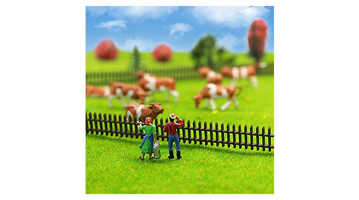 HO Scale Farm Animals Figure Set - Model Cows & Figures 36PCS
