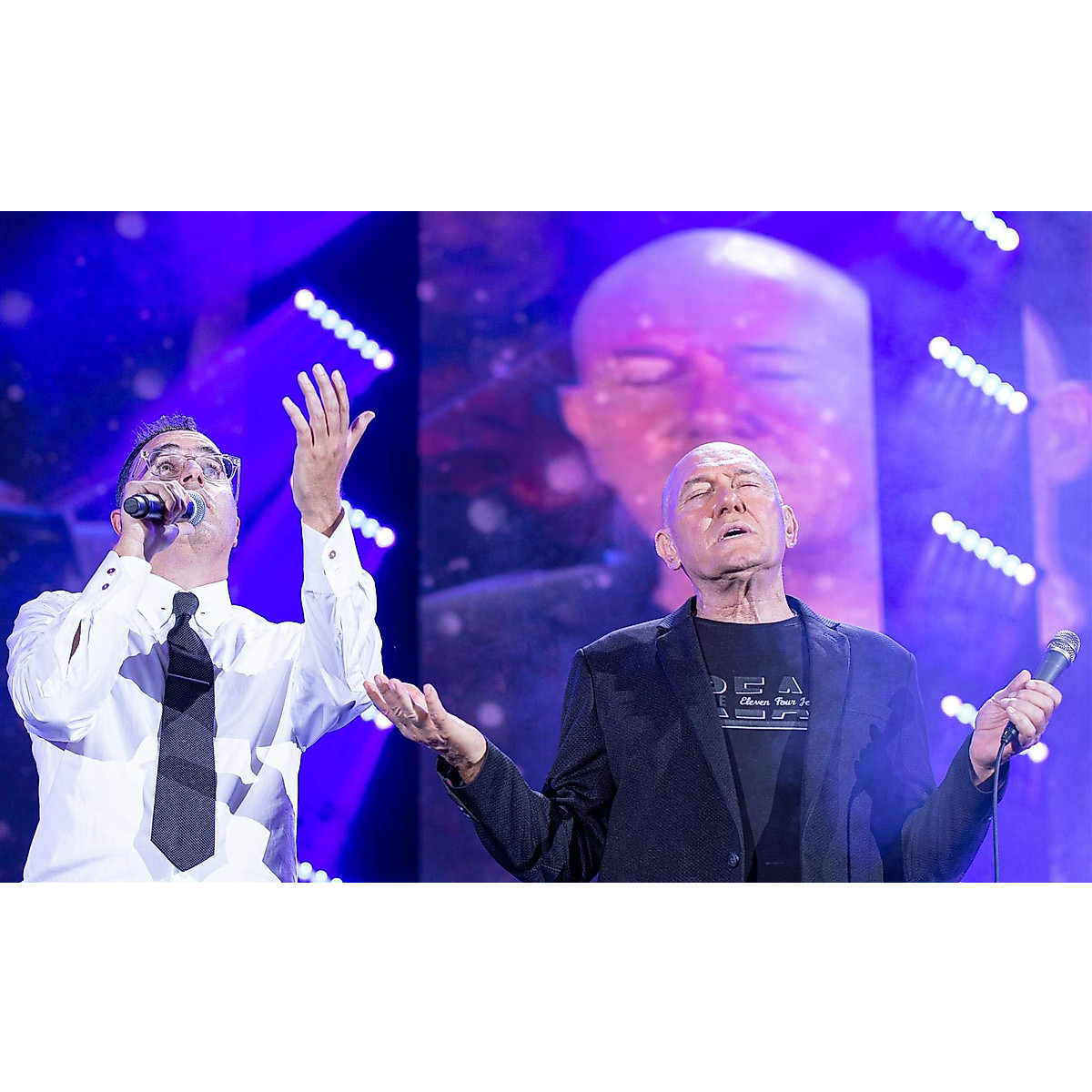 5665 Yaakov Shwekey Live Park Israel MP4 8GB USB