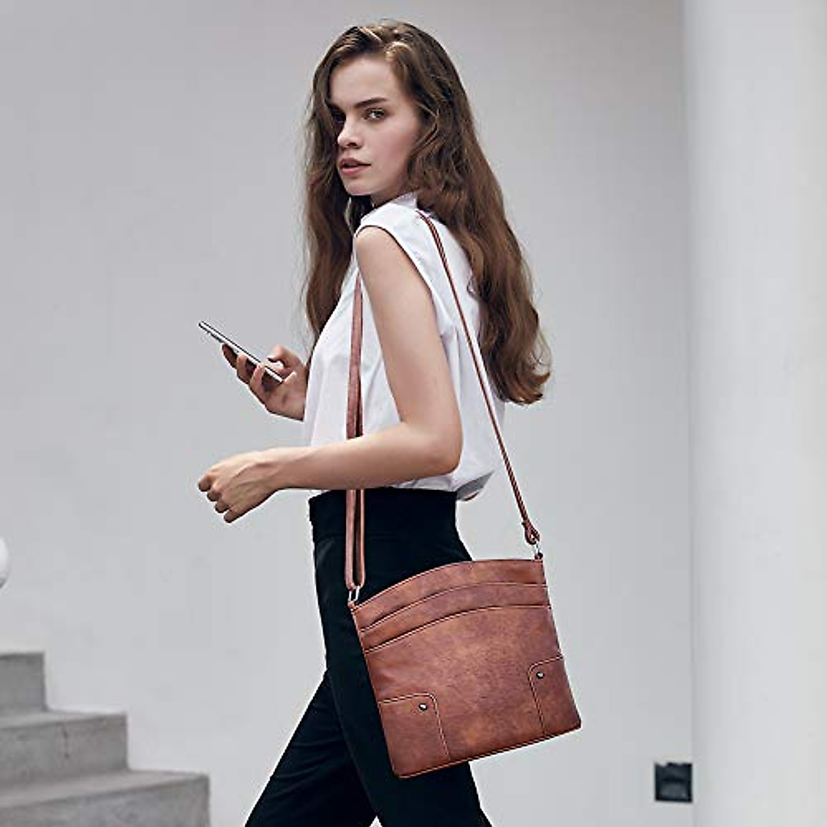 CLUCI Crossbody Bags for Women Leather Purse Travel Vacation Triple Pockets Vintage Handbags Shoulder Bags Black