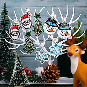 Jeyiour 4 Pair Christmas Beaded Earrings for Women Holiday Drop Dangle Earring Christmas Jewelry for Women Costume Decoration(Vivid Style)