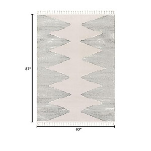 Well Woven Zella Grey Tribal Diamond Medallion (5'3" x 7'3") Area Rug