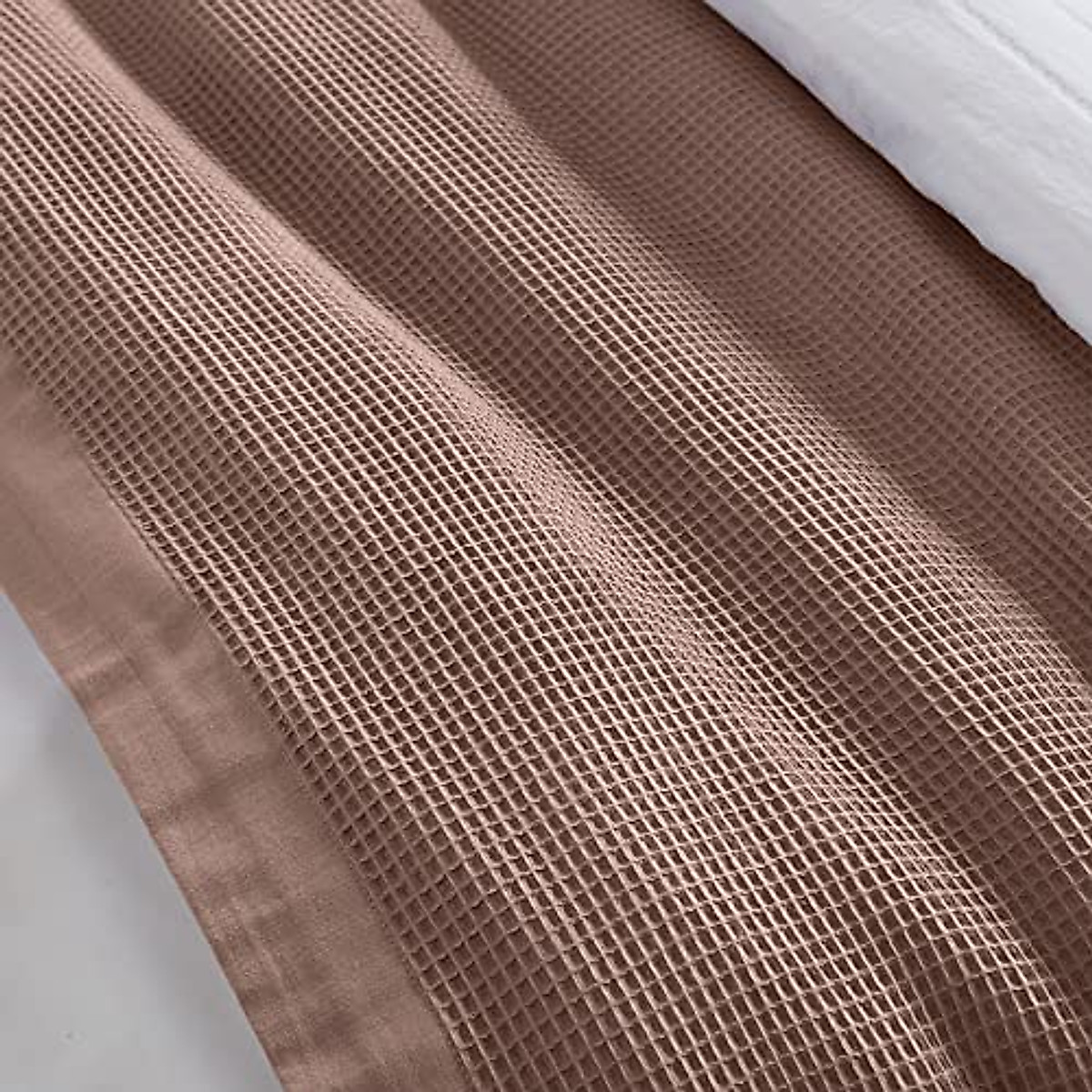 Great Bay Home 100% Cotton Rose Waffle Weave King Blanket | Lightweight and Breathable | Soft Versatile Redwood Bed Blanket | Perfect for Layering Cotton Blanket | Hazel Collection