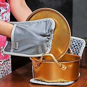 VHAUSE Pot Holders with Pocket Set of 4 - Soft Cotton Hot Pads with Non-Slip Silicone Grip and Hanging Loop - Heat Resistant Kitchen Potholders Trivet Mats for Hot Pots Pans Oven Gray