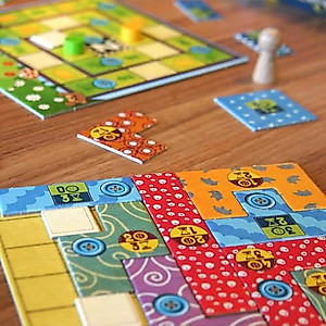 Patchwork Express Board Game - Fast-Paced Two-Player Quilting Strategy Game! Interactive Puzzle Game for Kids & Adults, Ages 6+, 2 Players, 20 Minute Playtime, Made by Lookout Games