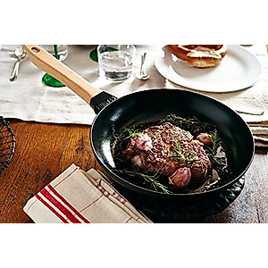 Staub Fry Pan, Wooden Handle, 28 cm