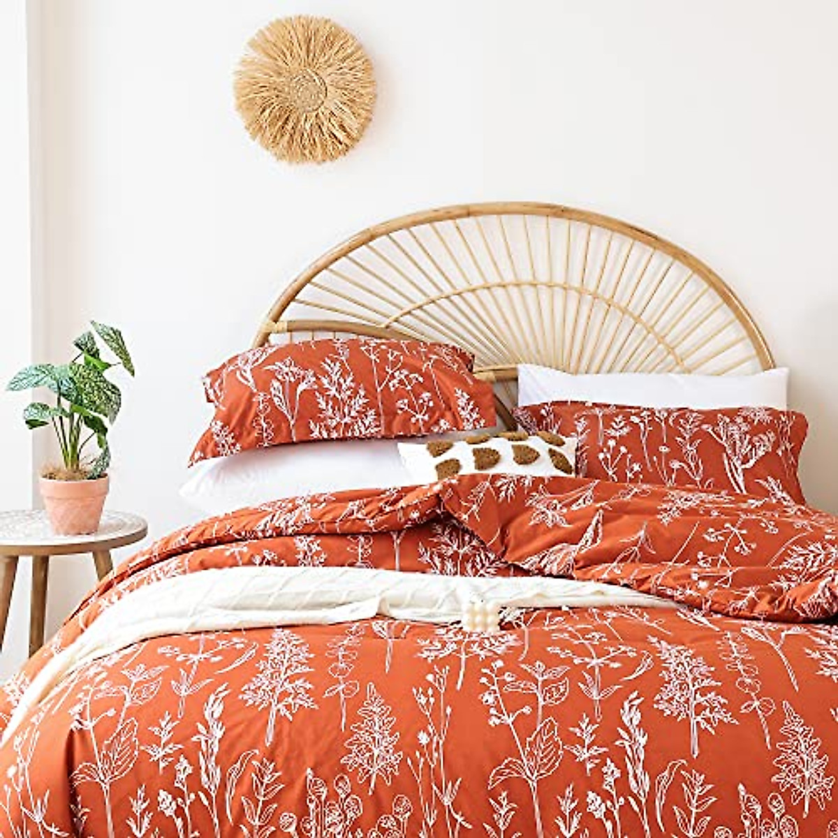 JANZAA Duvet Cover Queen Terracotta 3 Pieces Boho Duvet Cover with White Botanical Patterns Soft Floral Bed Cover with Zipper Closure 4 Ties (2 Pillow Cases)