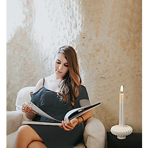 Eefaiphe Pumpkin Base Candle Beautiful Pillar Scented Soy Wax Candle 1pc Handmade Pillar Aesthetic Candles Elegant for Home Room Shelf Decor Housewarming Gift Bathroom Living Room White(Medium)