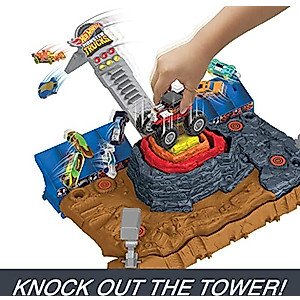 Hot Wheels Arena Smashers Bone Shaker Ultimate Crush Yard Playset, Exclusive 1:64 Scale Bone Shaker Toy Truck & 3 Crushable Cars