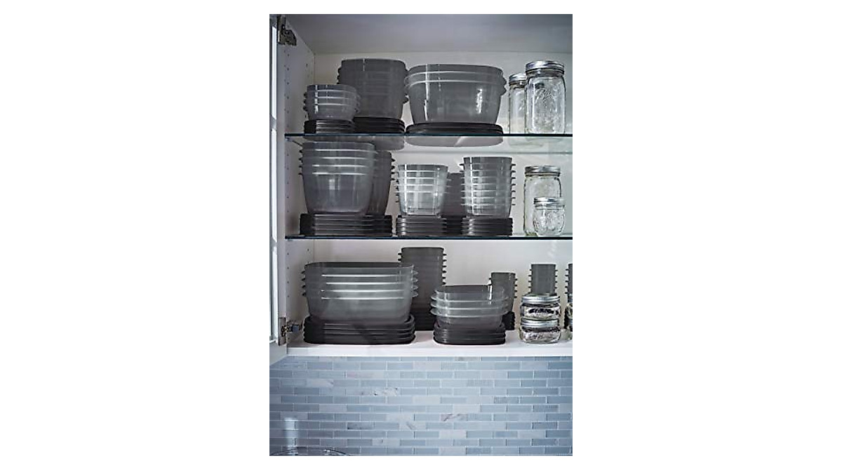 Rubbermaid Food Storage Containers - Versatile & Stackable Organizer