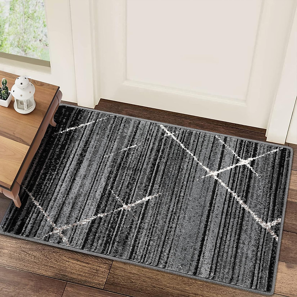 WESTLOOM Area Rug 2x3 Modern Abstract Doormat Retro Accent Mat Indoor Entrance Kitchen Rug Contemporary Indoor Mat Soft Door Mat Boho Plush Small Rug Living Room Bedroom Grey