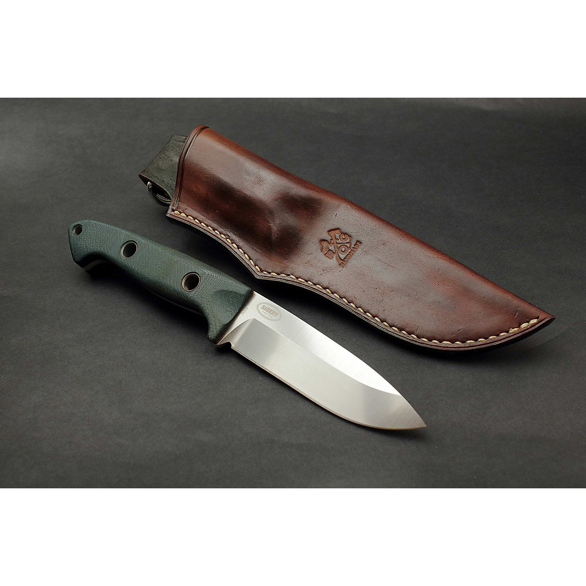 Sheath/Cover/Holster for the Benchmade Bushcrafter 162 - Handmade Custom Leather