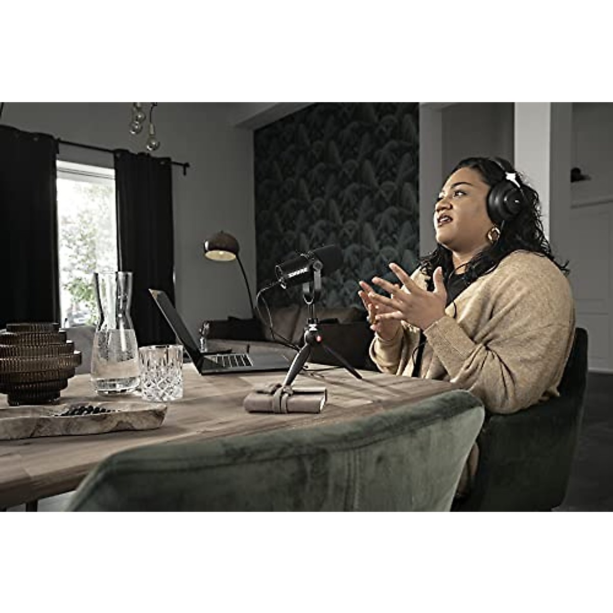 Shure MV7 USB Microphone with Tripod, for Podcasting, Recording, Streaming & Gaming, Built-in Headphone Output, All Metal USB/XLR Dynamic Mic, Voice-Isolating Technology, TeamSpeak Certified - Black