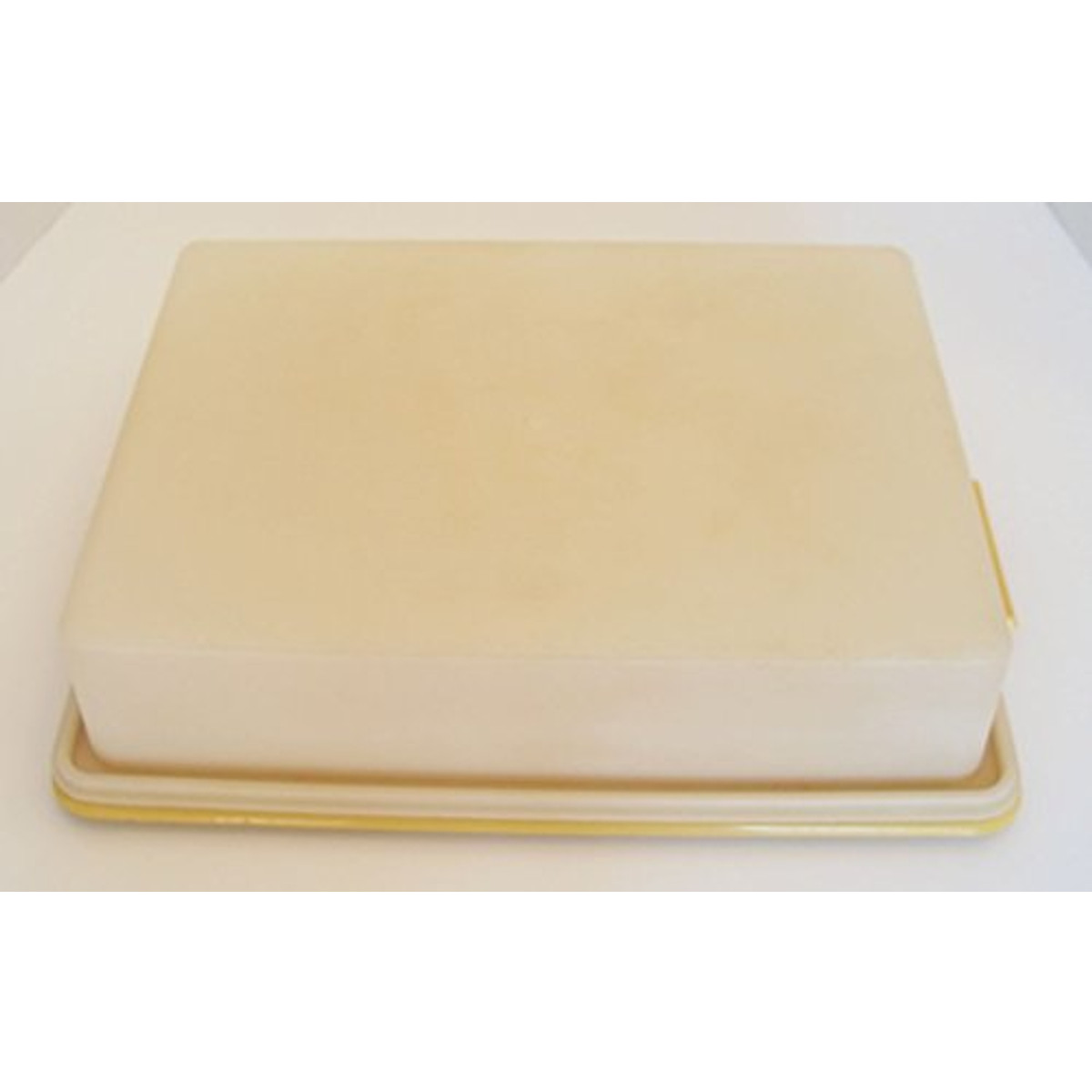 Vintage Tupperware Rectangular Sheet Cake Taker Gold Tray with Sheer Lid - 14 X 10 3/4 X 3 1/2 Inch