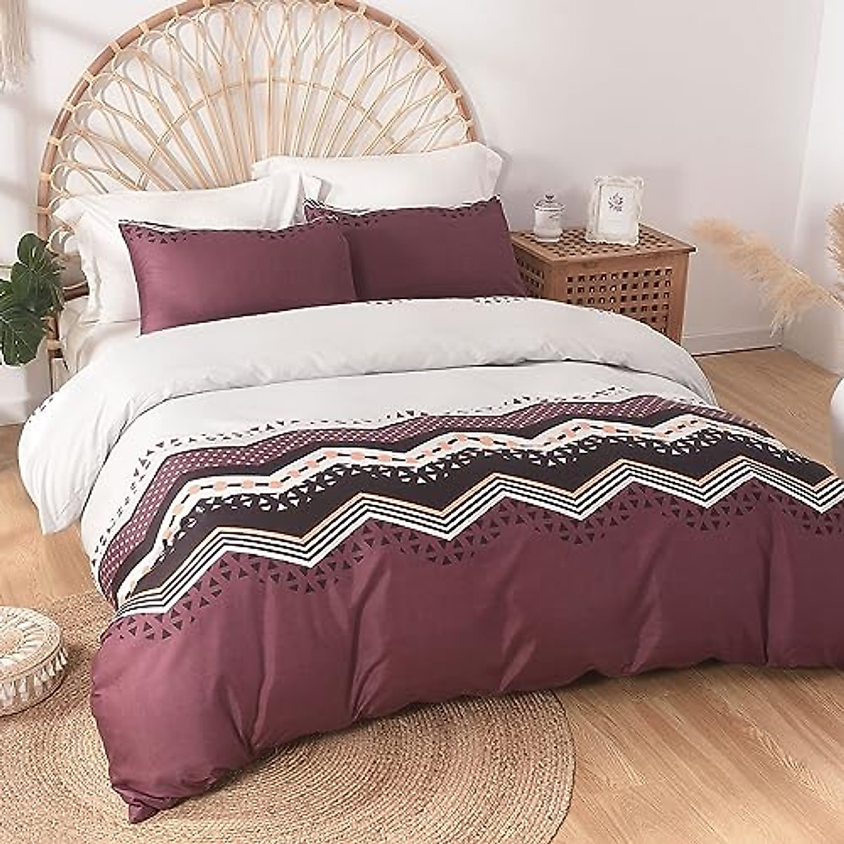 Lekesky Red Duvet Cover Queen, Soft Boho Aztec Striped Bohemian Bedding Duvet Cover Set with Zipper Closure Corner Ties (No Comforter)