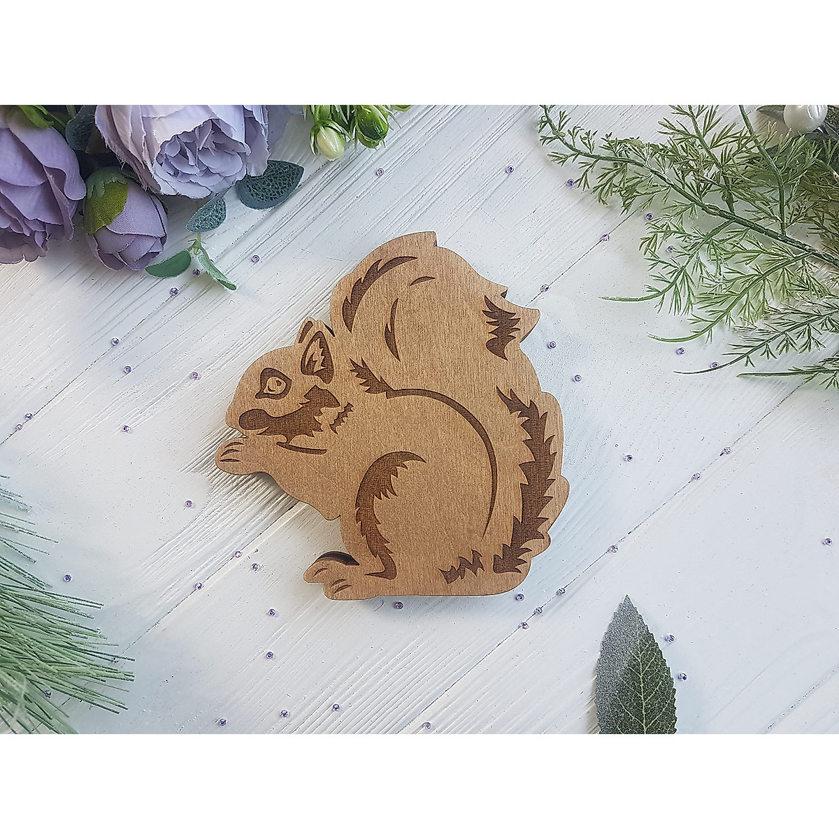 Wooden embroidery diamond painting accessories storage box Beads organizer with wooden lid Tray Divider Jewelry Box Needlework bead holder (Squirrel)