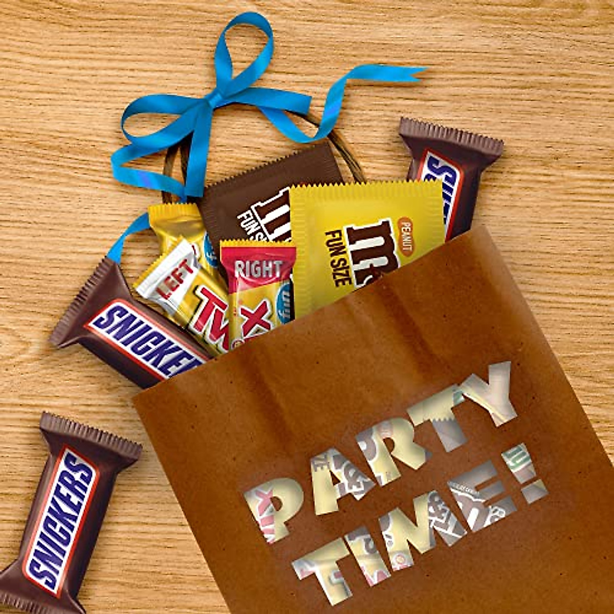 M&M'S, SNICKERS & TWIX Variety Pack Fun Size Milk Chocolate Candy Bars Assortment, 30.98-Ounce 55 Piece Bag