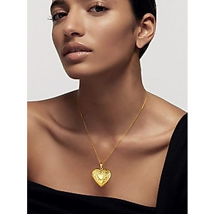 Gold Heart Lockets for Women, 18K Gold Plated Love Locket Necklace That Holds Pictures with 22 Inch Chain for Her Loving Jewelry