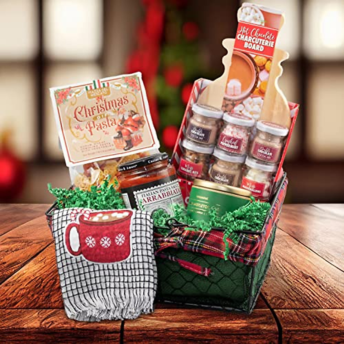 MagicWater Supply Crinkle Cut Paper Shred Filler (1/2 LB) for Gift Wrapping & Basket Filling - Green