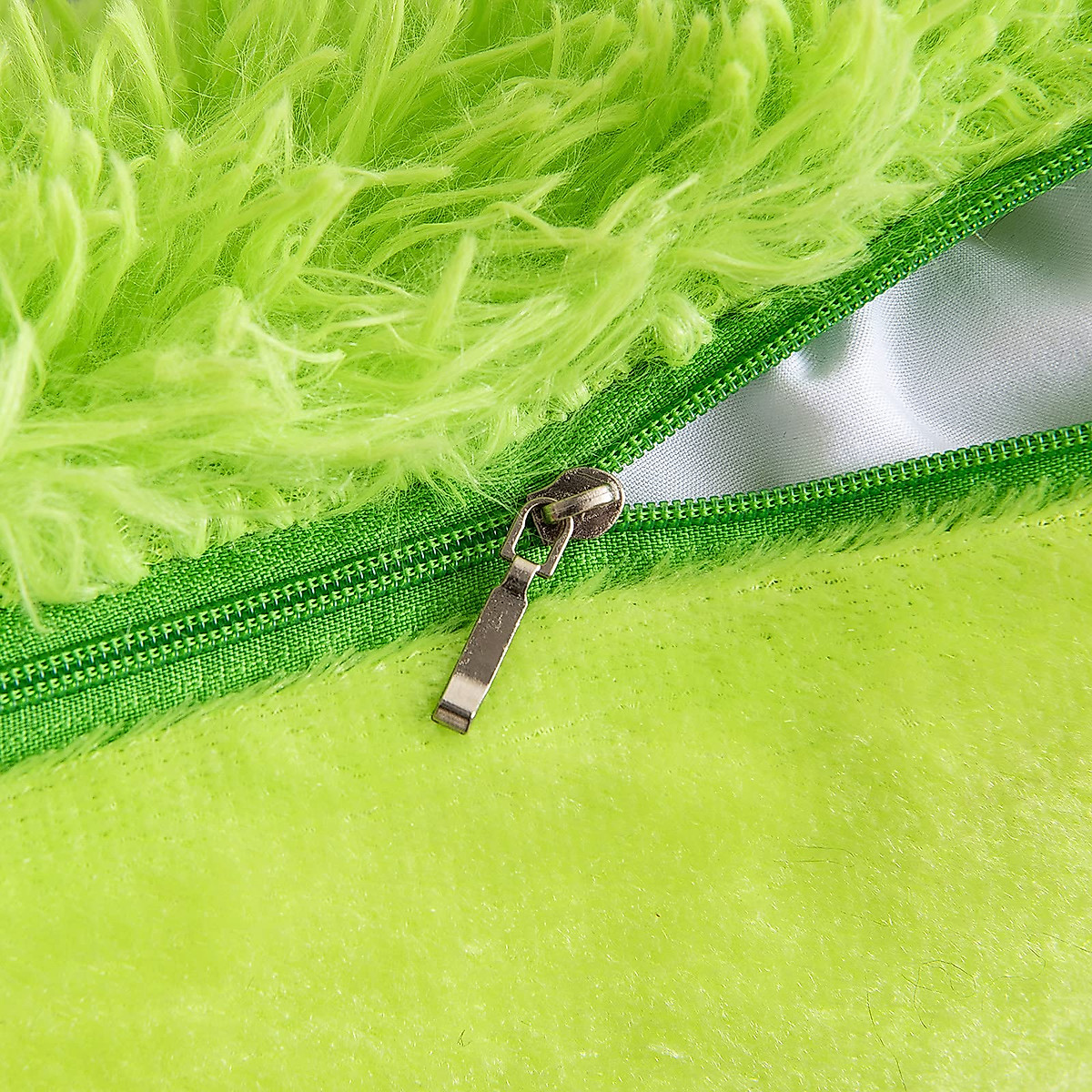 Woaboy Pack of 2 Luxury Faux Fur Throw Pillow Covers Decorative Soft Fluffy Plush Pillowcases Square Cushion Covers for Living Room Sofa Bedroom 20x20 Inch Green