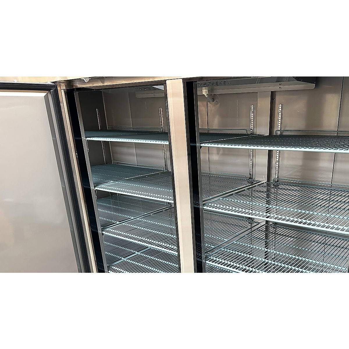 Elite Kitchen Supply Commercial Reach In Refrigerator, ETL NSF 3 Door Fridge Cooler Merchandiser, 83" W 64 cu.ft. Stainless Steel Interior