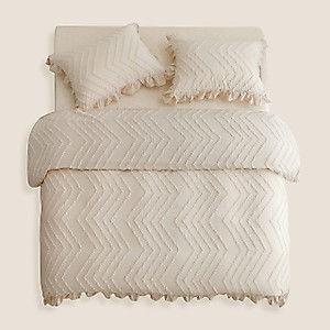BAHALDEN Boho Duvet Cover Queen Size, Breathable Soft Tufted Duvet Cover Zipper Closure, Ruffle Farmhouse Bedding Embroidery Wavy Stripe, Cream Beige 90x90 inches and 2 Pillowcases