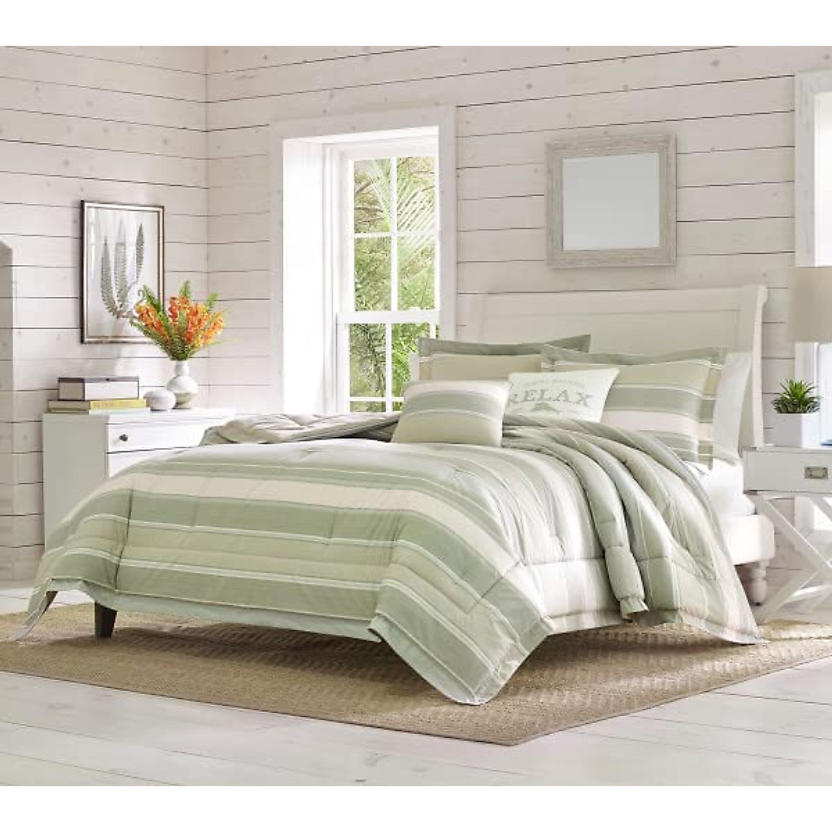 Tommy Bahama - Queen Comforter Set, Reversible Cotton Bedding with Matching Shams & Bonus Throw Pillows, All Season Home Decor (Serenity Green, Queen)