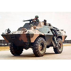 ACE 72438-1/72 - V-100 (XM-706 E2) USAF Armored Patrol Car Armor kit