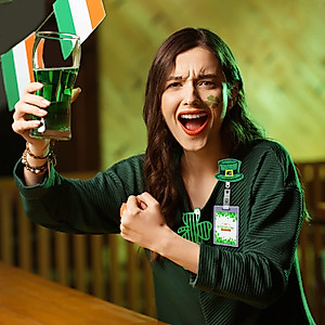 Giegxin 18 Pcs Holiday St. Patrick’s Day Badge Reels Retractable Seasonal Reels Holiday ID Name Badge Holder with Clip for Nurse Office Doctor Gifts Teachers(Vivid)