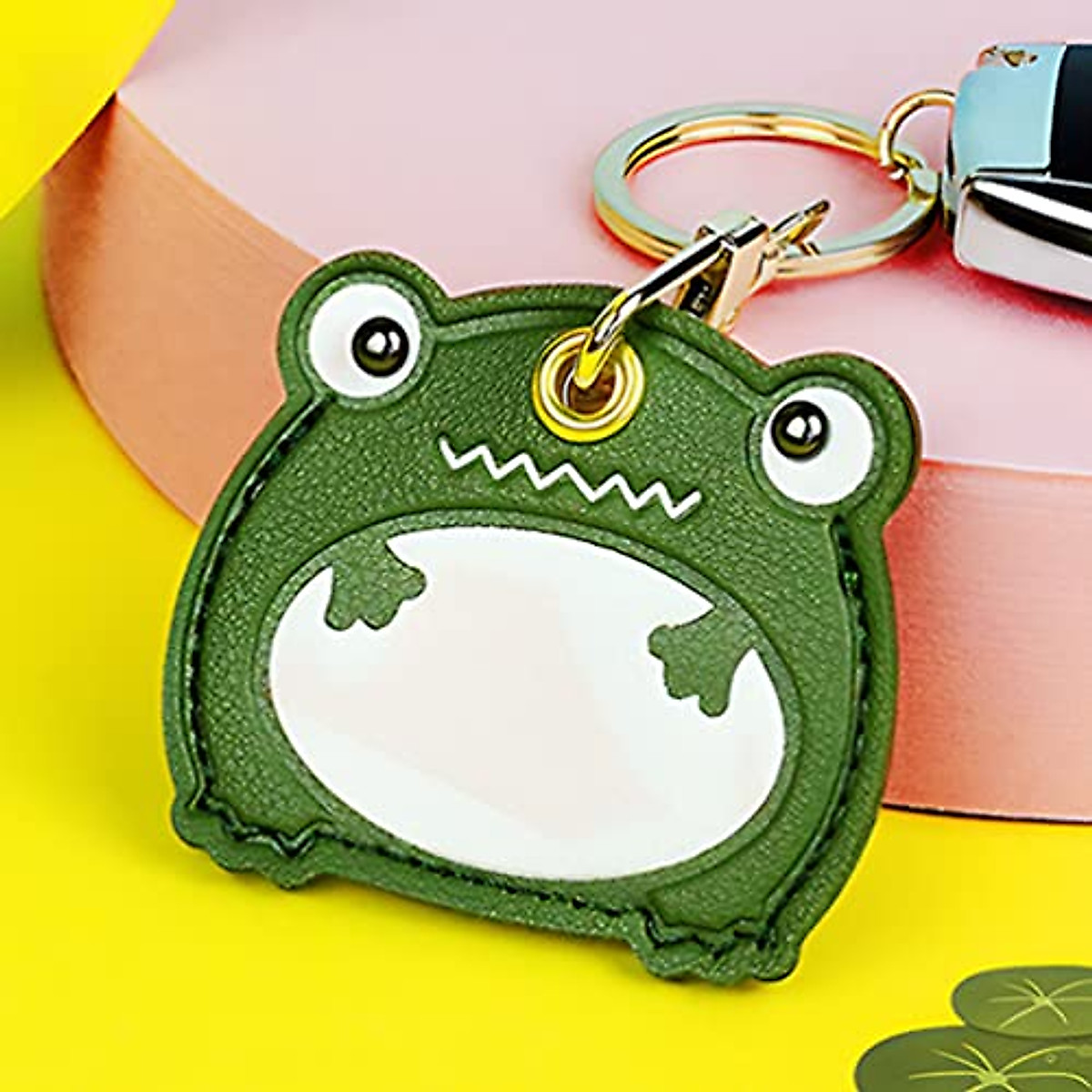 Generic Frog Keychain Frog Keychain Compatible for AirTag Keychain:Leather Tracker Cover Cute Cartoon Frog Shaped Air-Tag Holder Anti-Lost Tracker Shell for Women Key Fob Keychain Key Fob Keychain