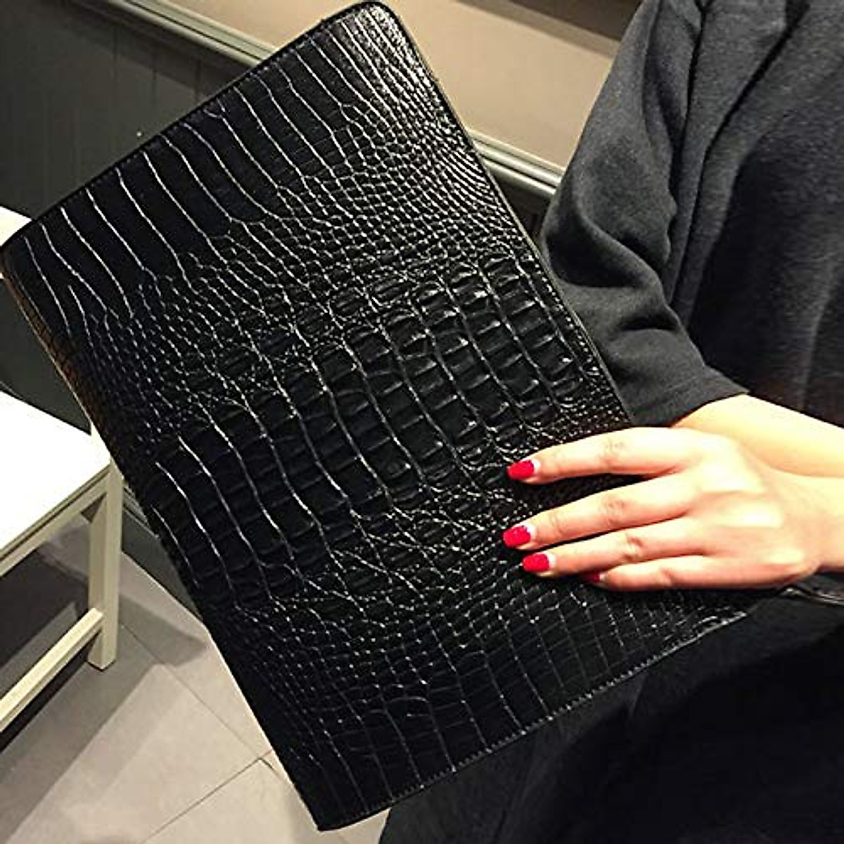 CLARA Crocodile Pattern Clutch Purse Oversized PU Leather Envelope Clutch Evening Handbag Black