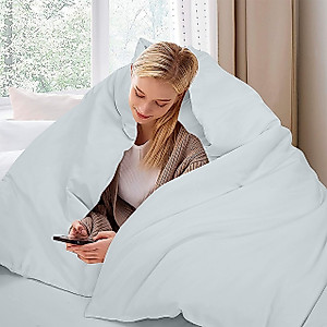 ROYALE LINENS White Duvet Cover Queen Size - 3 Piece Bedding Comforter Covers - Zipper Closure - 1 Queen Duvet Cover 90x90 inches and 2 Pillow Shams - No Comforter Included