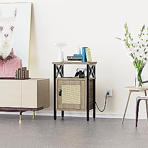 runjuly Rattan Nightstand with Lock, End Table with Charging Station, Side Table with Rattan Door and Open Shelf, Wooden Farmhouse Bedside Table for Bedroom, Living Room, Dorm