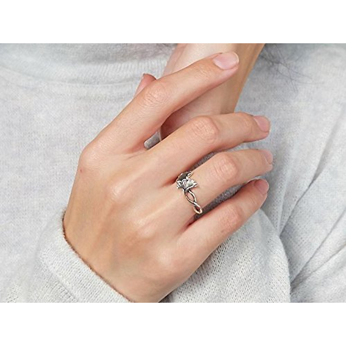 SOVATS Twist Ginkgo Leaf Ring For Women 925 Sterling Silver Oxizidize Surface - Simple, Stylish &Trendy Nickel Free Ring, Size 6