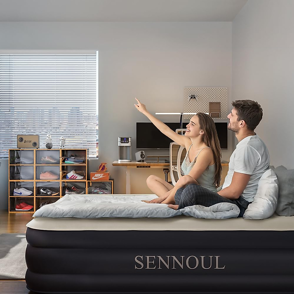 SENNOUL Air Mattress Queen with Built in Pump - Upgraded Blow Up Bed, 2 Mins Quick Self Inflatable with Double Air chamber, 16"/650lbs Max, All Night No Lost Air, for Camping,Home,Portable Travel